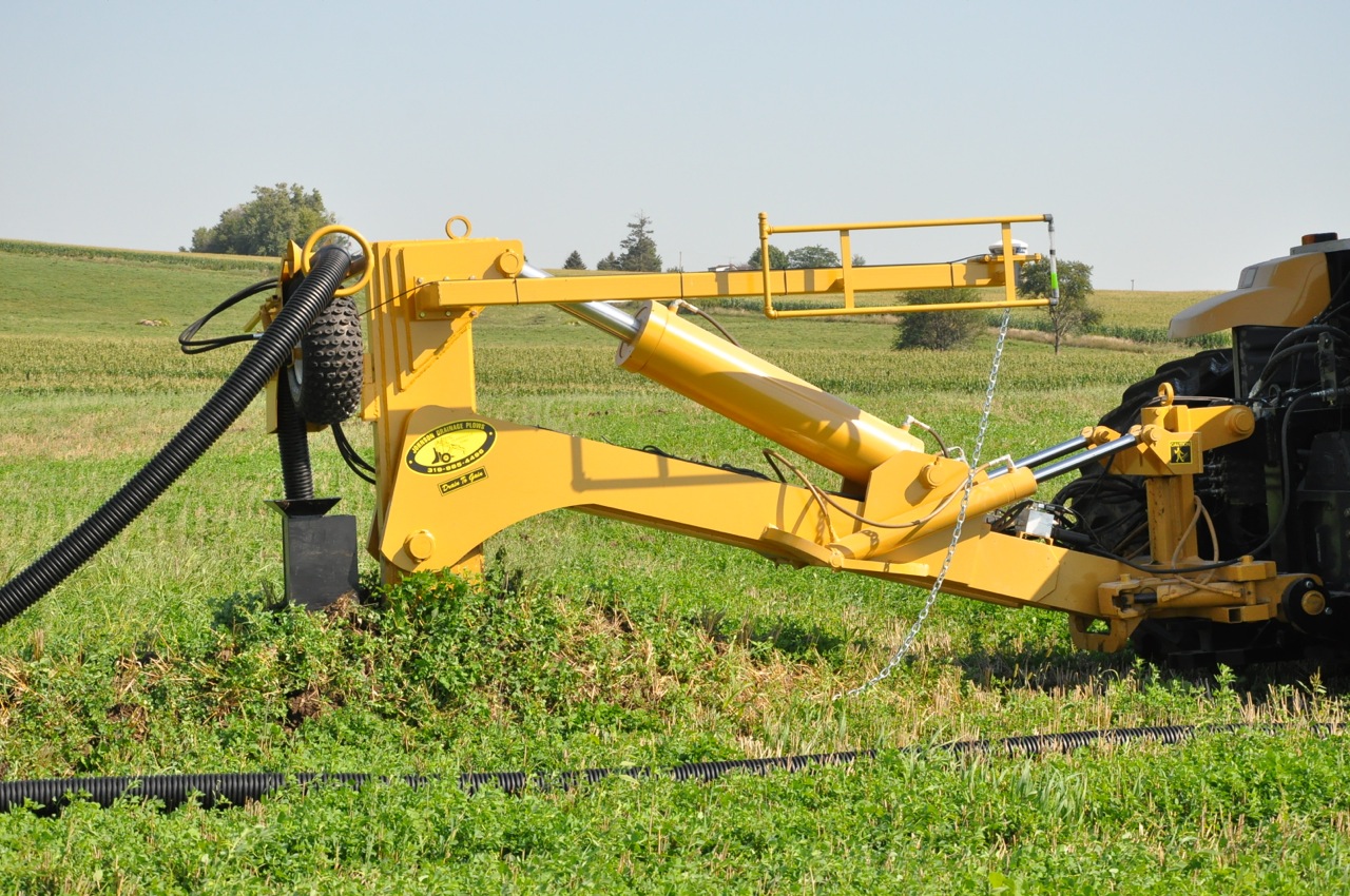 7 1/2' Frame Mounted Plow | Johnson Drainage Plows